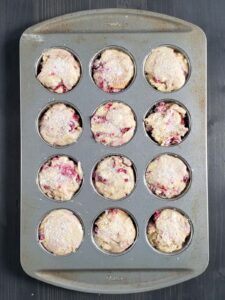 Easy Apple and Raspberry Muffins - Raspberries and Kohlrabi