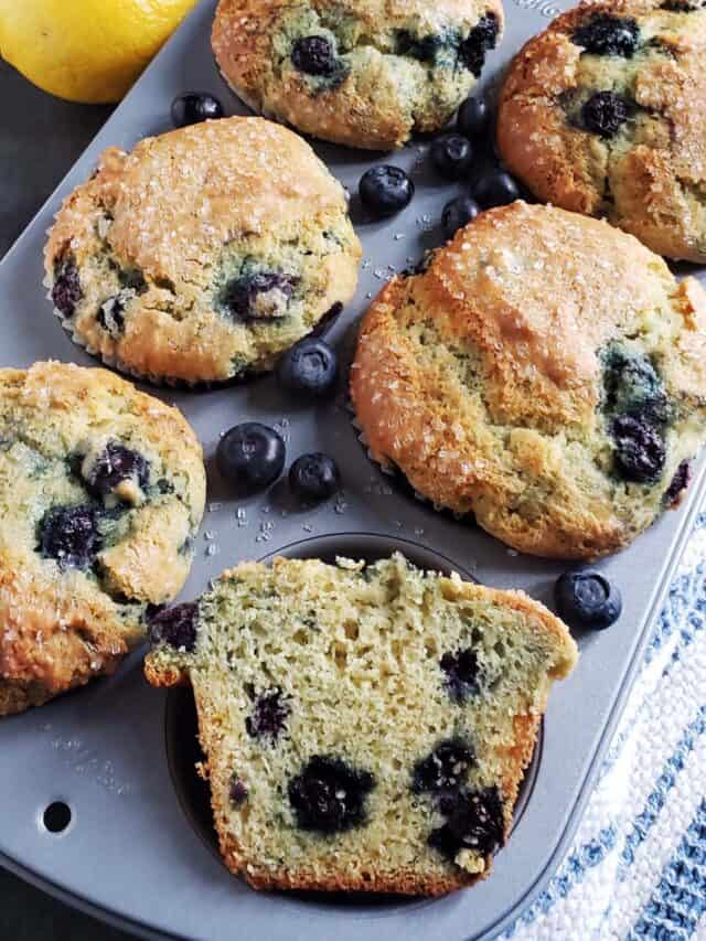 Copycat Jumbo Panera Blueberry Lemon Muffins - Raspberries and Kohlrabi